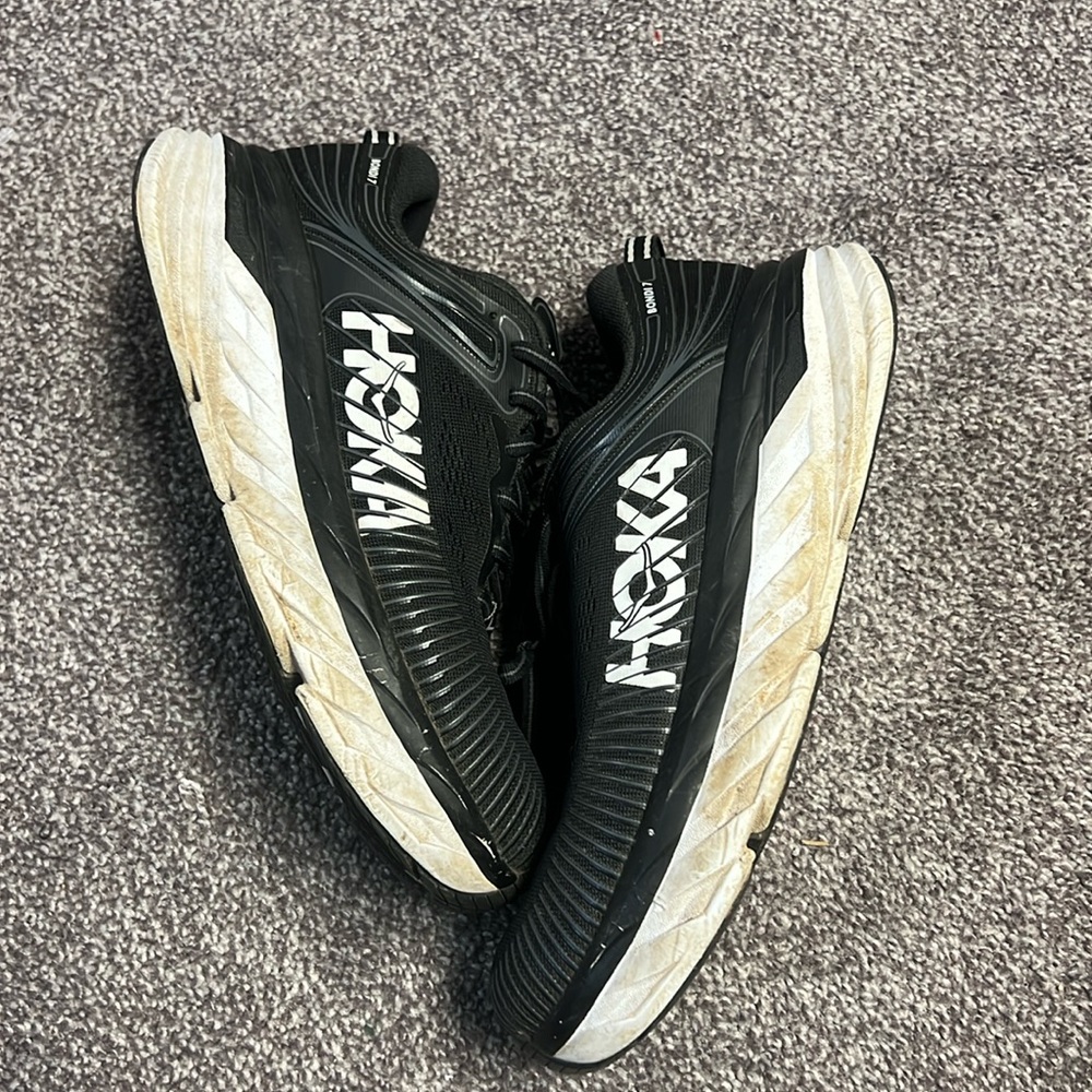 Hoka Bondi One One Bondi 7 Black/White 110519 W Sz 7.… - Gem